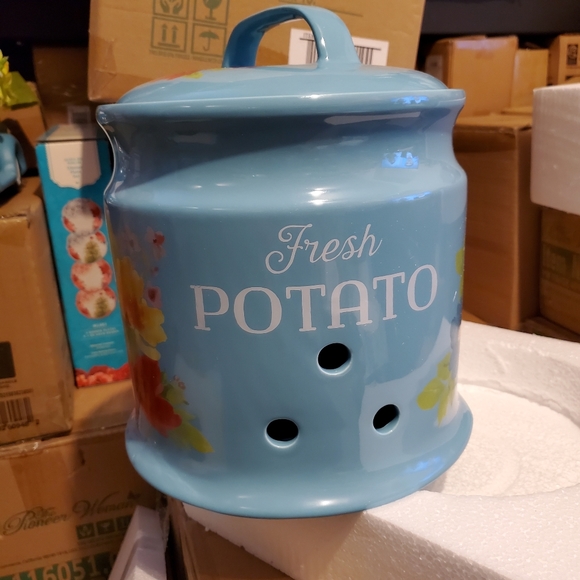 Kitchen | Pioneer Woman Potato Keeper | Poshmark